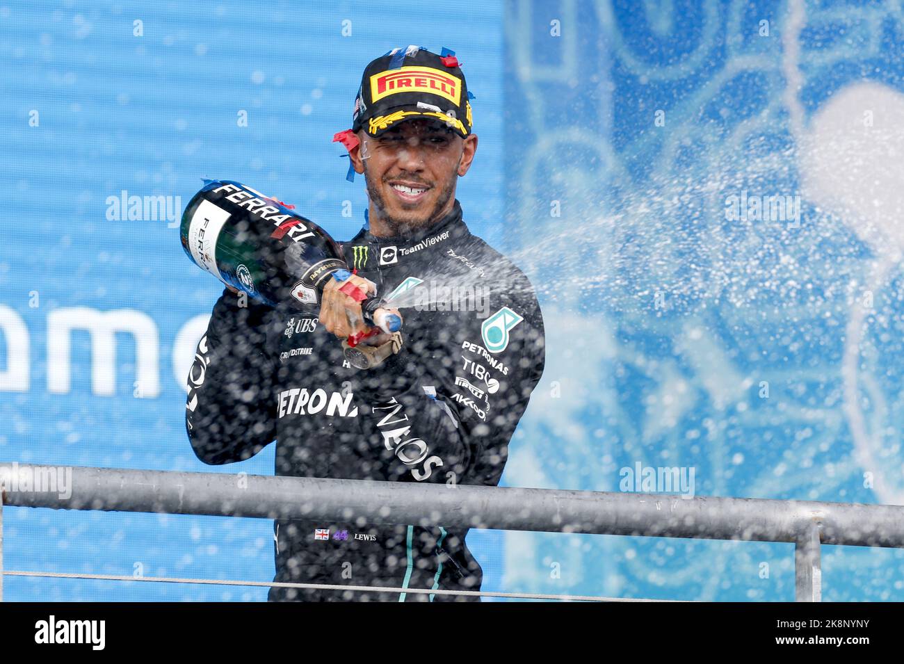 HAMILTON Lewis (gbr), Mercedes AMG F1 Team W13, portrait trophy ...