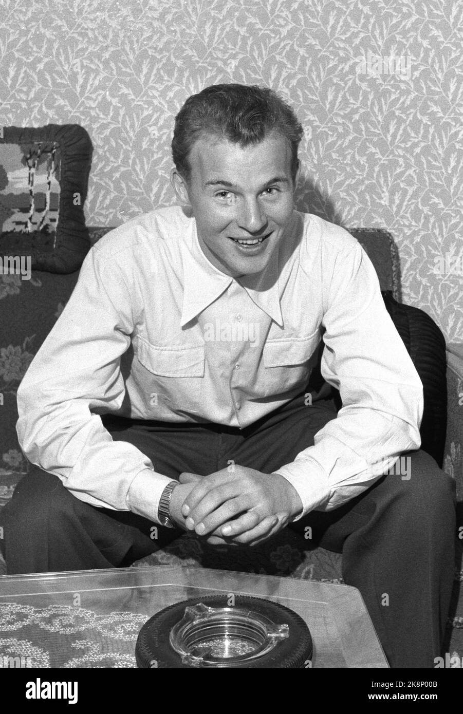 Kaare nymark current ntb happiness alone portrait hi-res stock ...