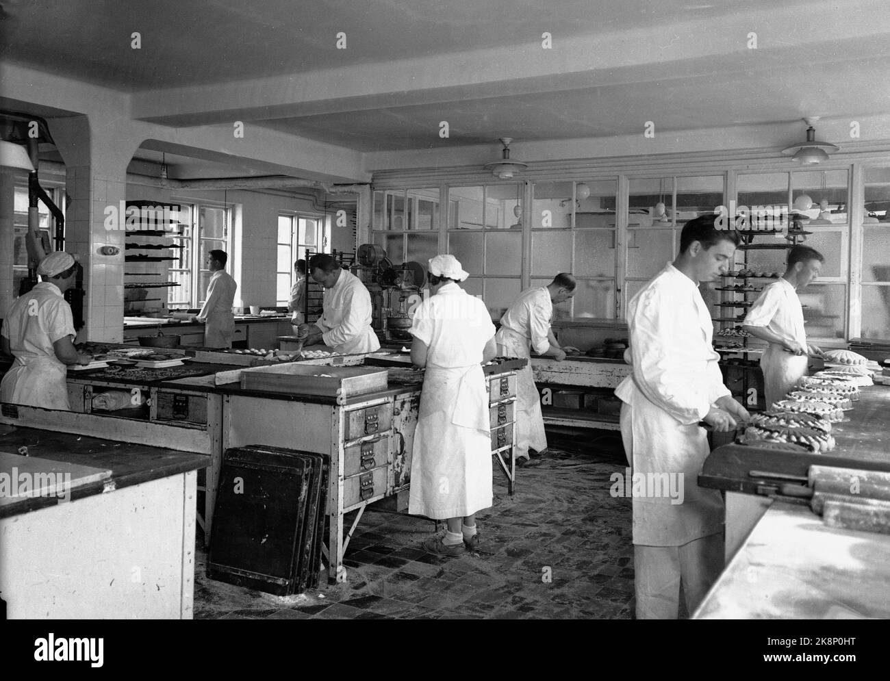 Oslo, 1930s. Interior from the kitchen at Møllhausen's bakery ...