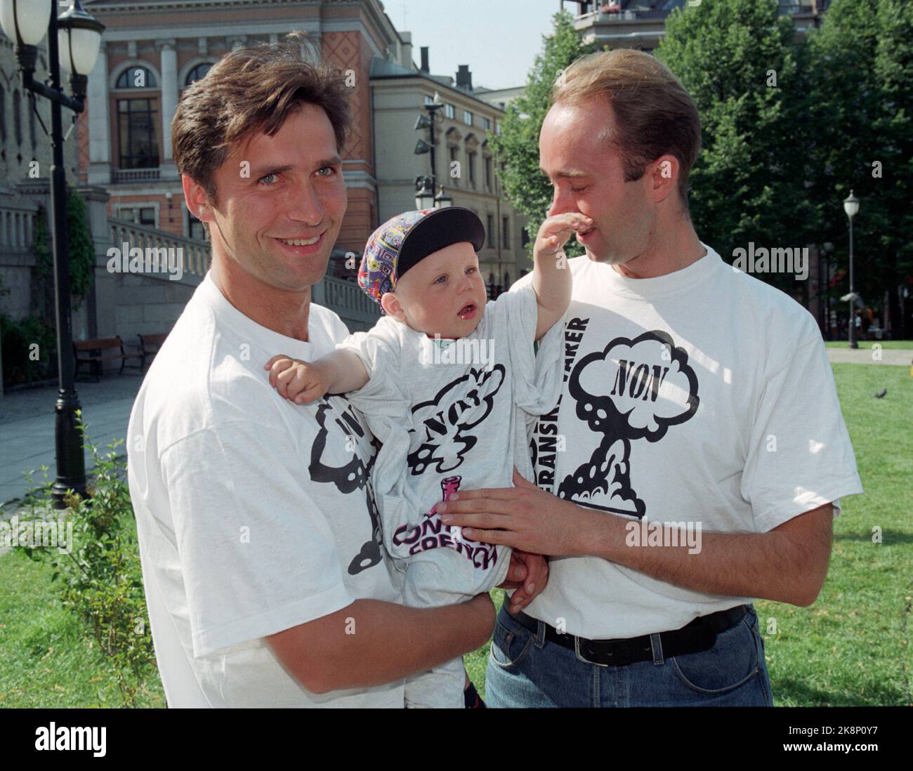 Oslo 19950728: Bicycle relay against France's plans for nuclear tests ...
