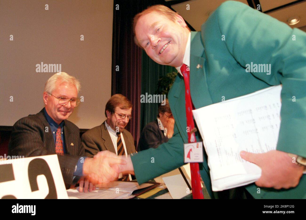 Jan greve ntb happiness sports meetings handshake hi-res stock ...