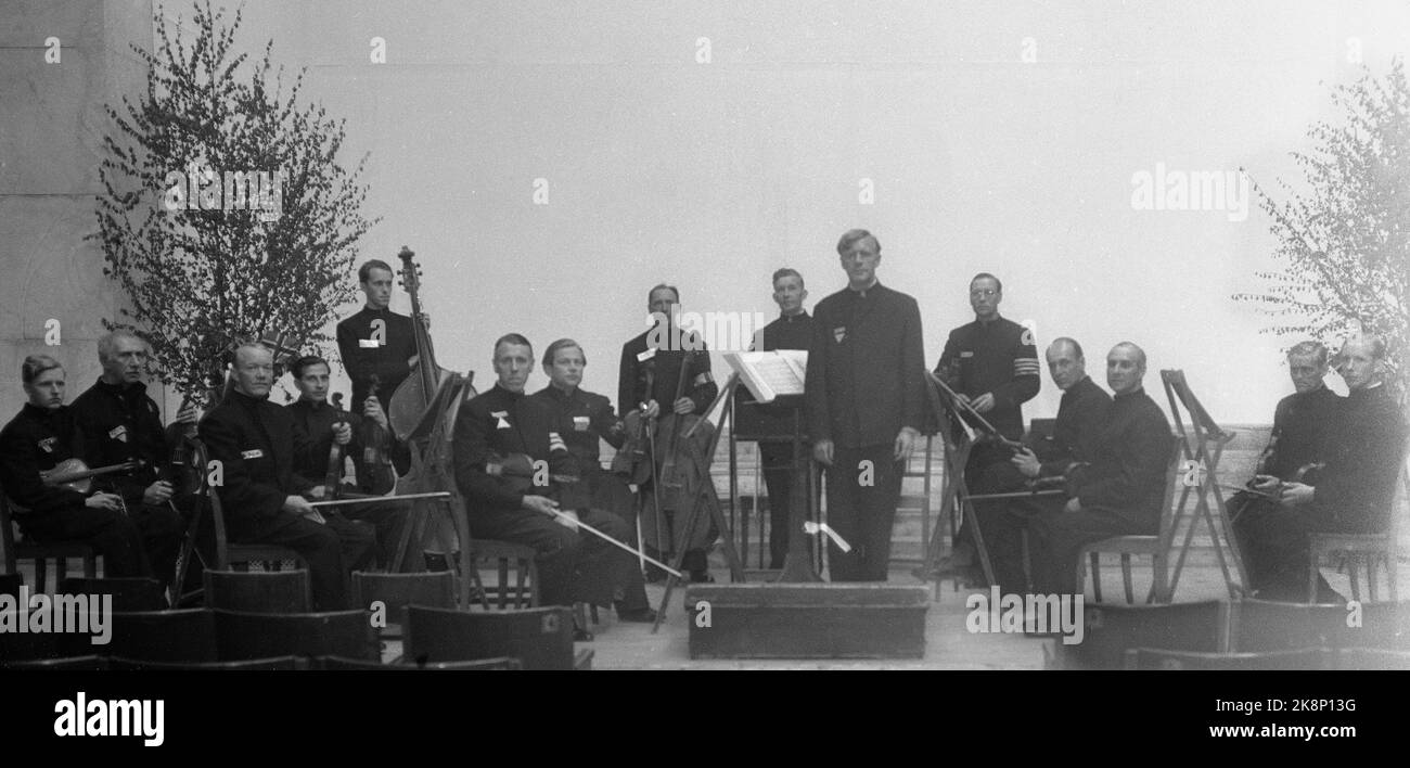 Oslo 19450520 Peace Days 1945. Grini Chamber Orchestra holds a concert ...