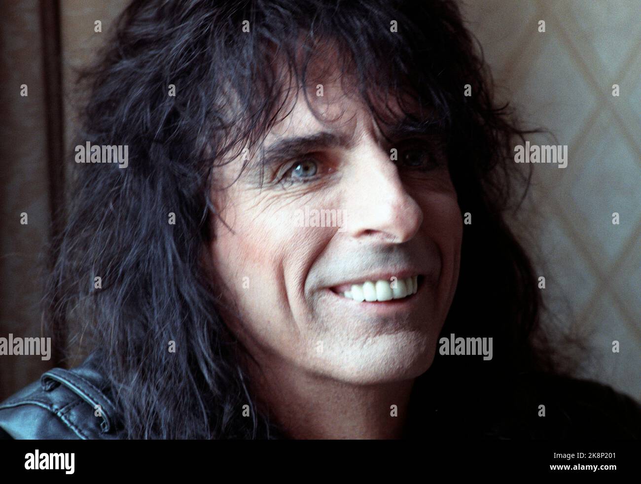 Oslo 19890711. Alice Cooper, smiling portrait at press conference. He ...