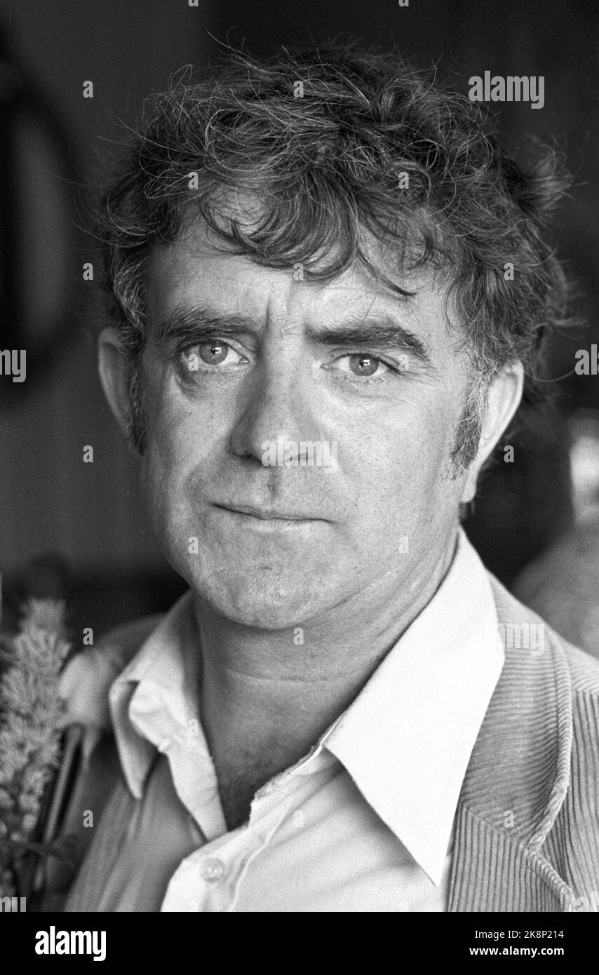 Author jan erik vold is awarded to the hi-res stock photography and ...