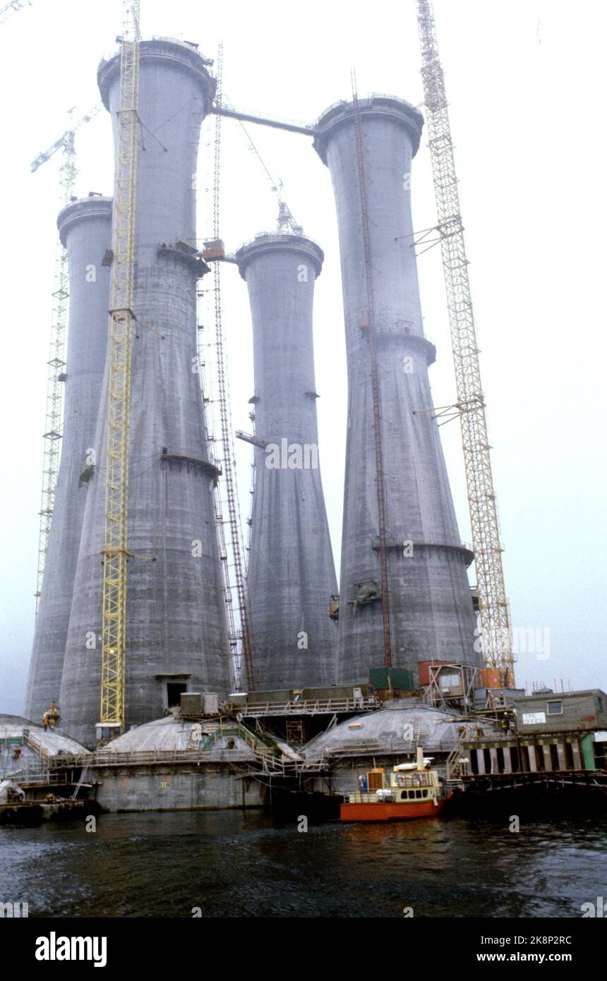 Statfjord b hi-res stock photography and images - Alamy