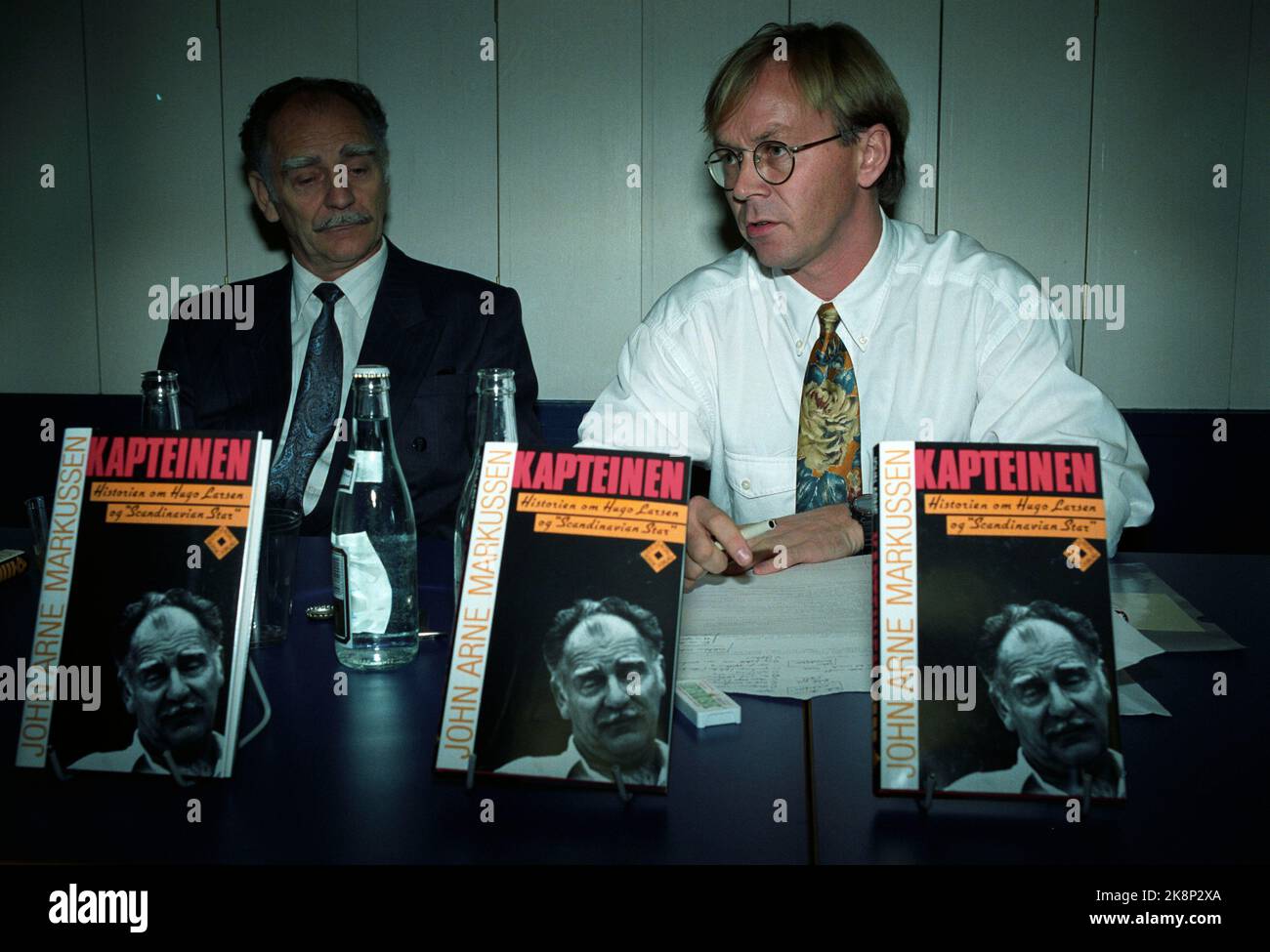 1991 hugo larsen during the presentation of the book hi-res stock ...