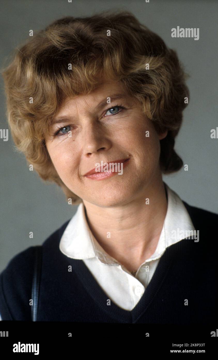 1981 photo erik thorberg ntb alone portrait hi-res stock photography ...