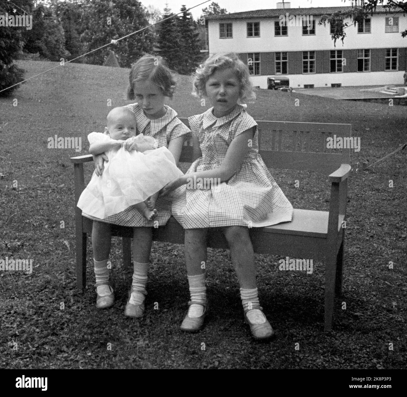 Skaugum June 1937. Princess Ragnhild (TV) and Princess Astrid with ...