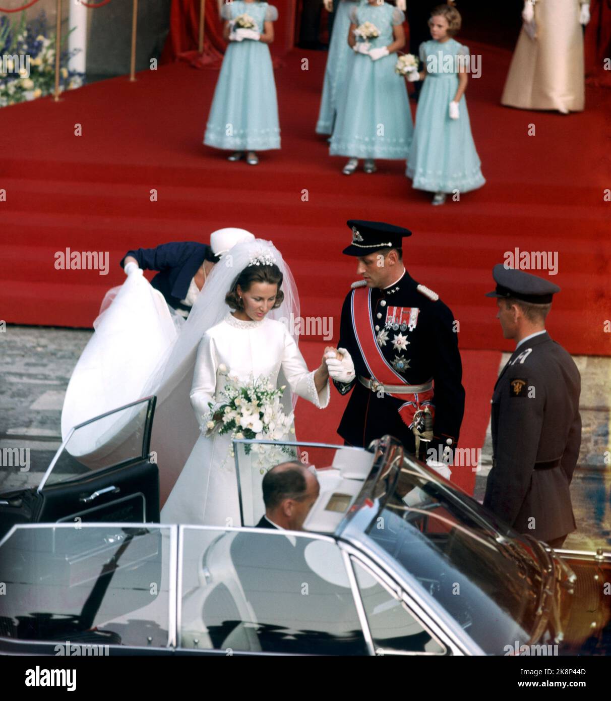 Oslo 19680829: Norwegian royal wedding. Crown Prince Harald and Sonja ...