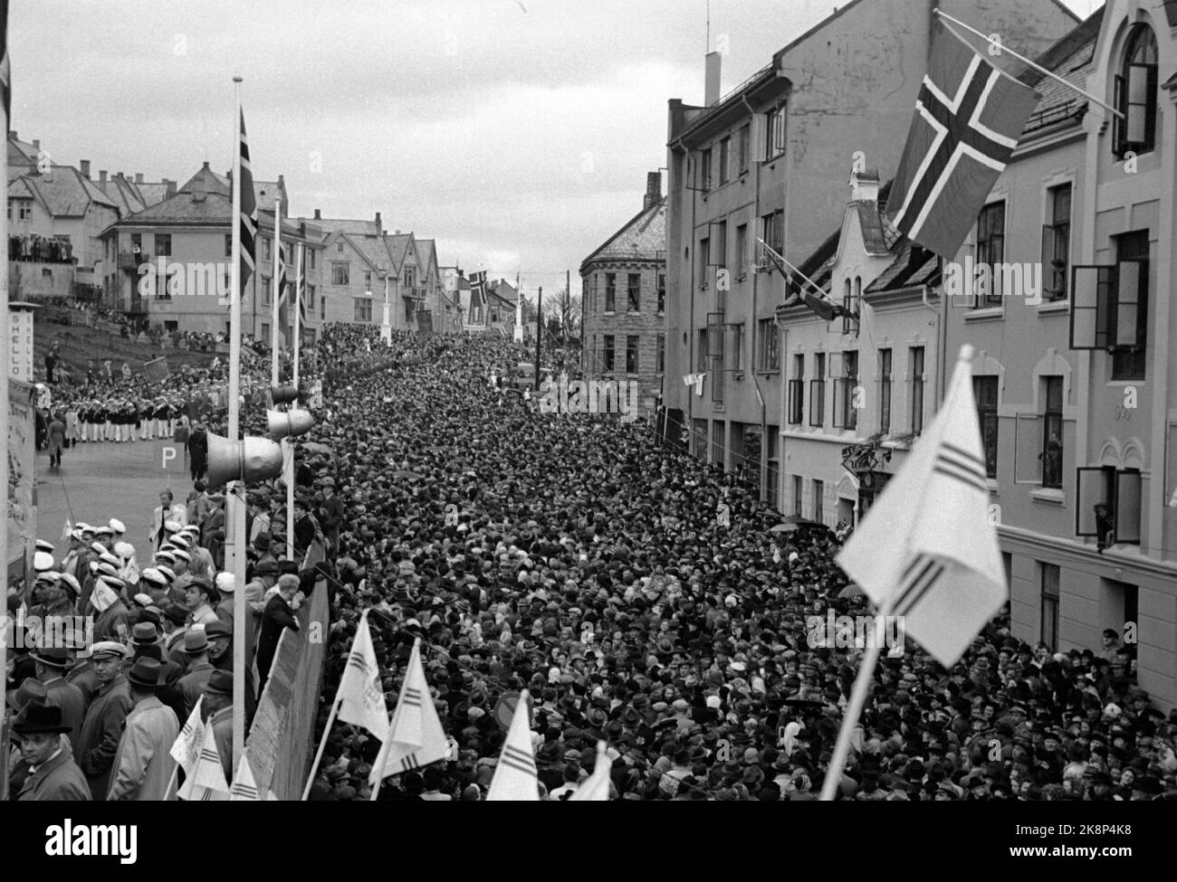 Current ntb anniversaries events holidays and feast days crowd flag hi-res stock photography and ...
