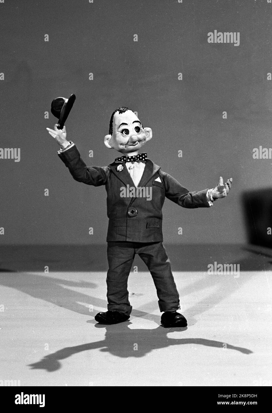 Oslo October 1964 The man behind the rude and fun "Televimsen", break ...