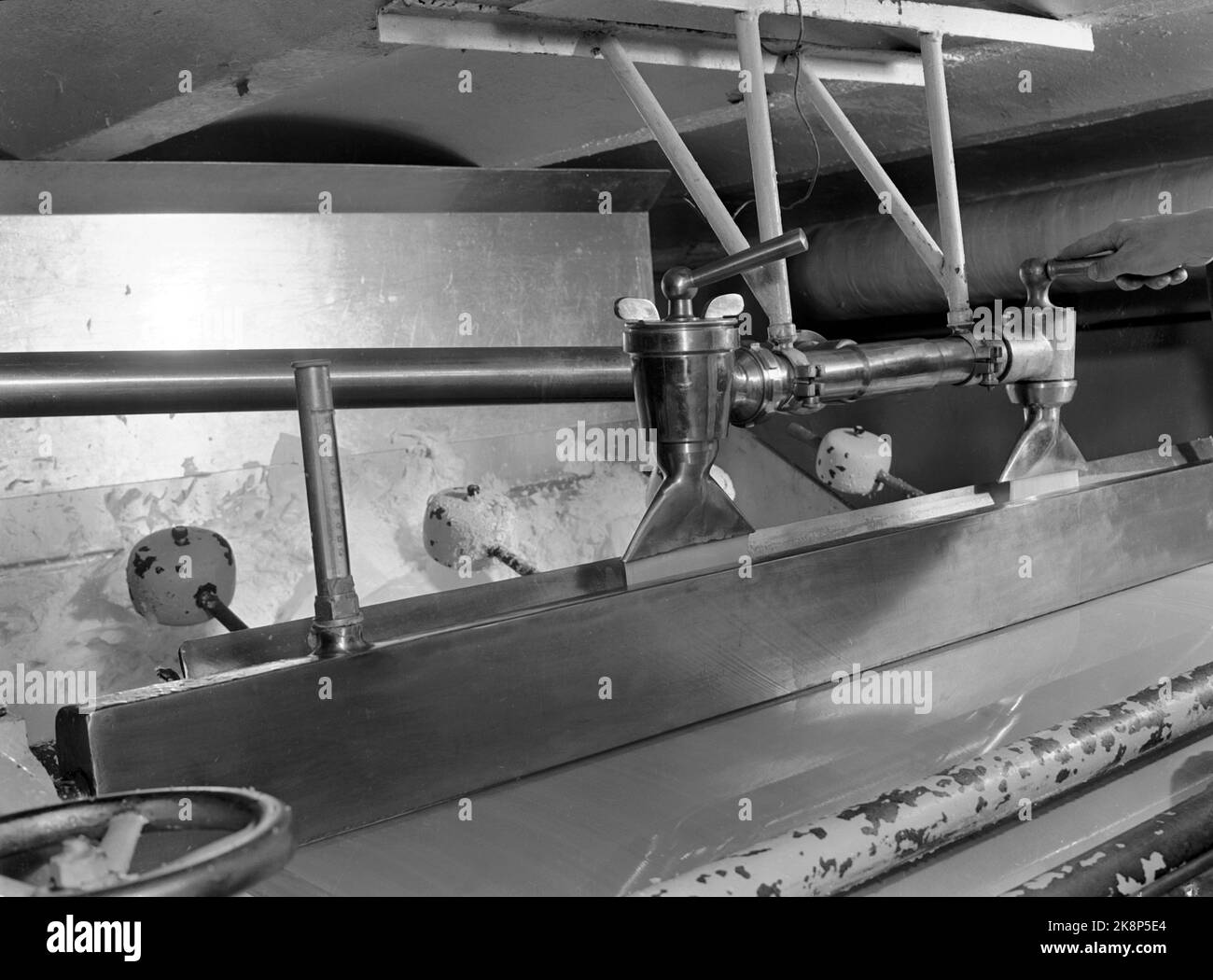 Oslo 19500502 Margarine production at Dagny Margarin factory. Here from ...
