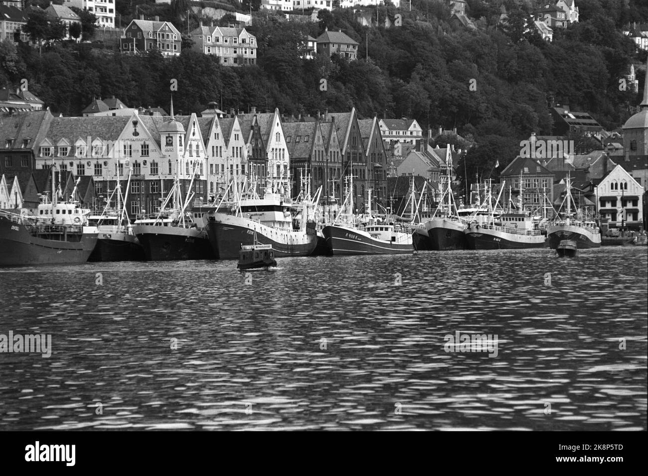 Bergen 19900926 Fishermen act in protest against the fishing ...