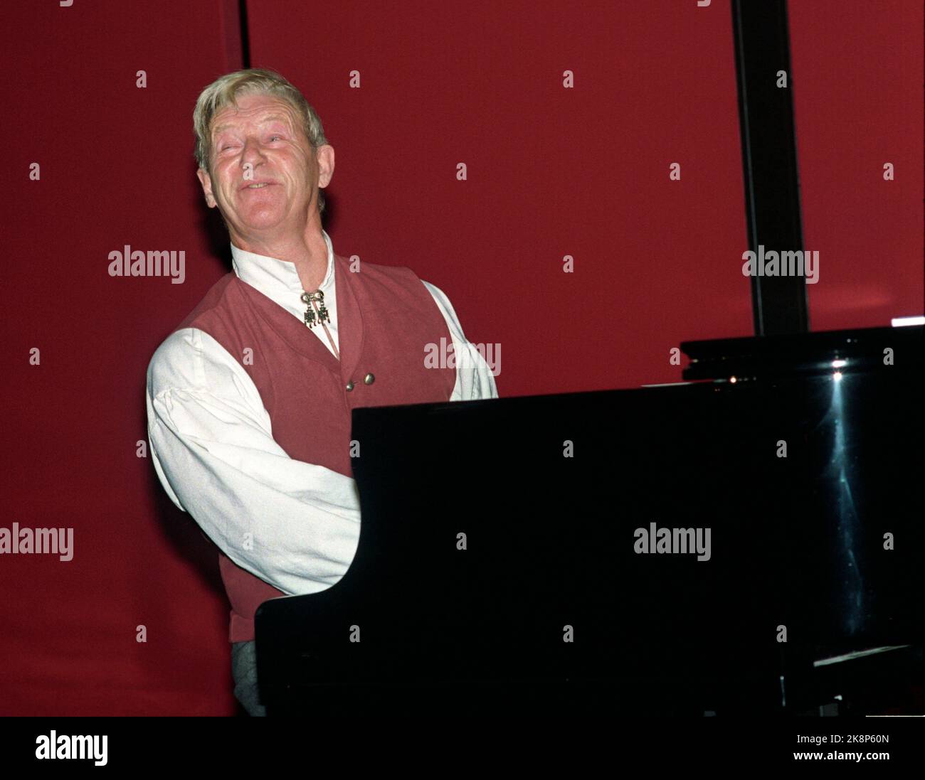 19931110 hi-res stock photography and images - Alamy