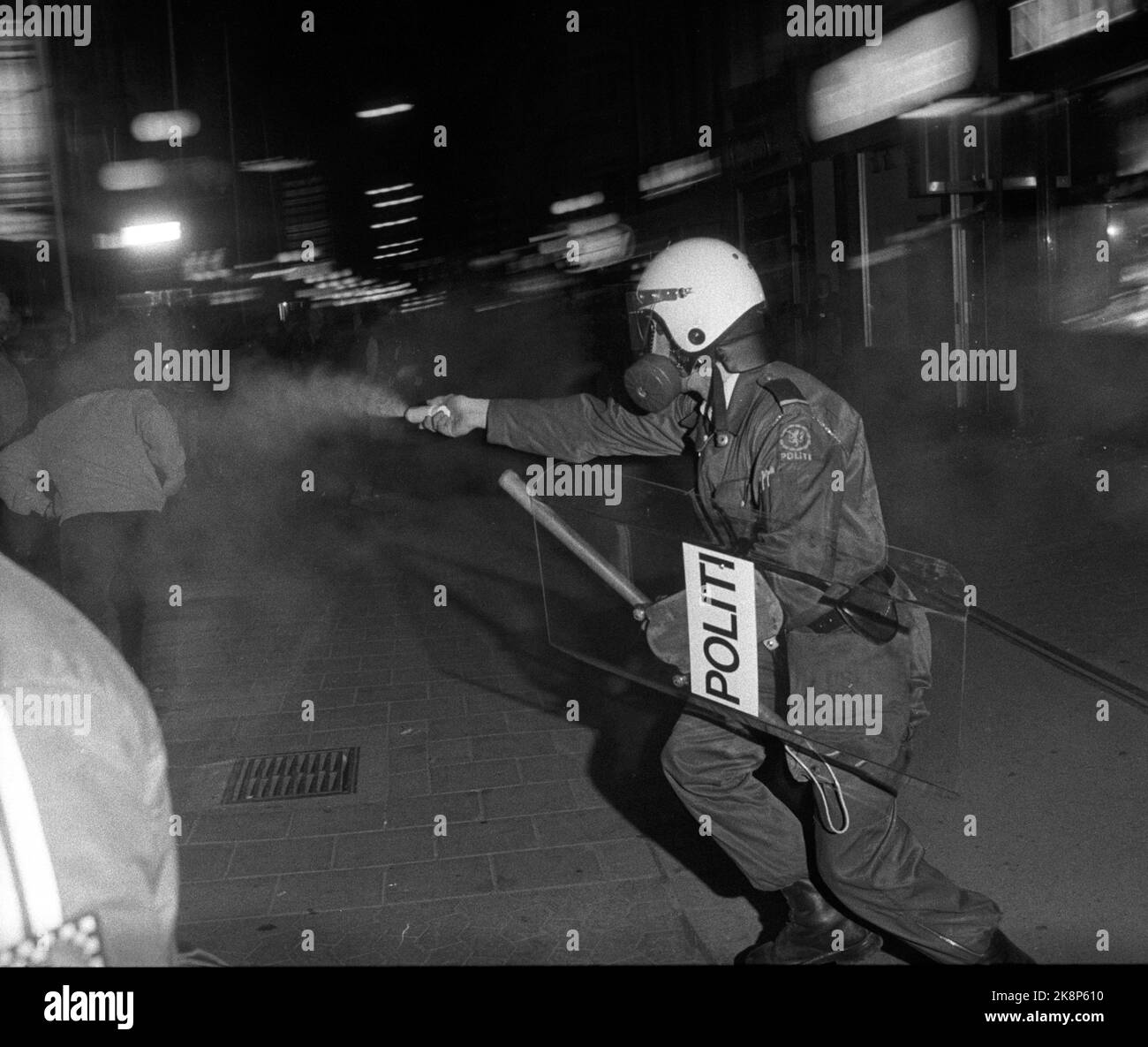 Police gas mask Black and White Stock Photos & Images - Alamy