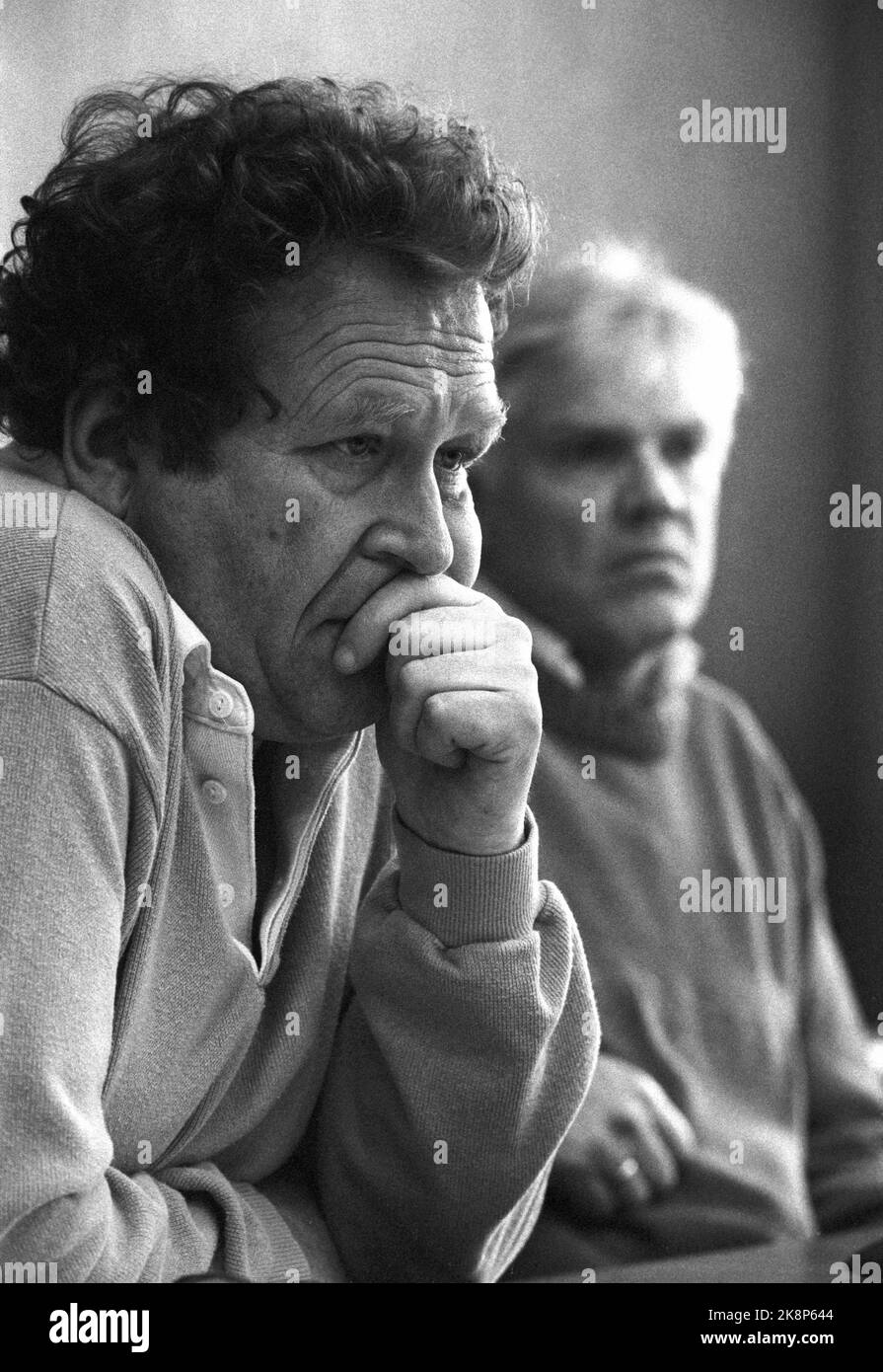 Oslo 19900702 lawyer arne haugestad and arne treholt t photo Black and ... Oslo 19900702 lawyer arne haugestad and arne treholt t photo Black and ...