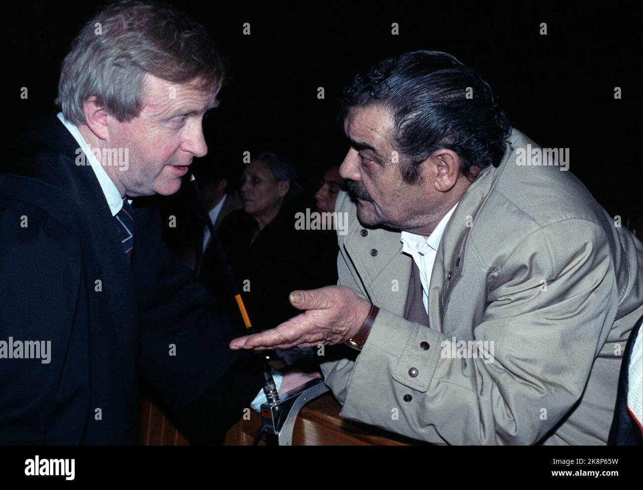 Oslo January 2, 1991. Mr Lawyer Tor Erling Staff (TV) in conversation ...