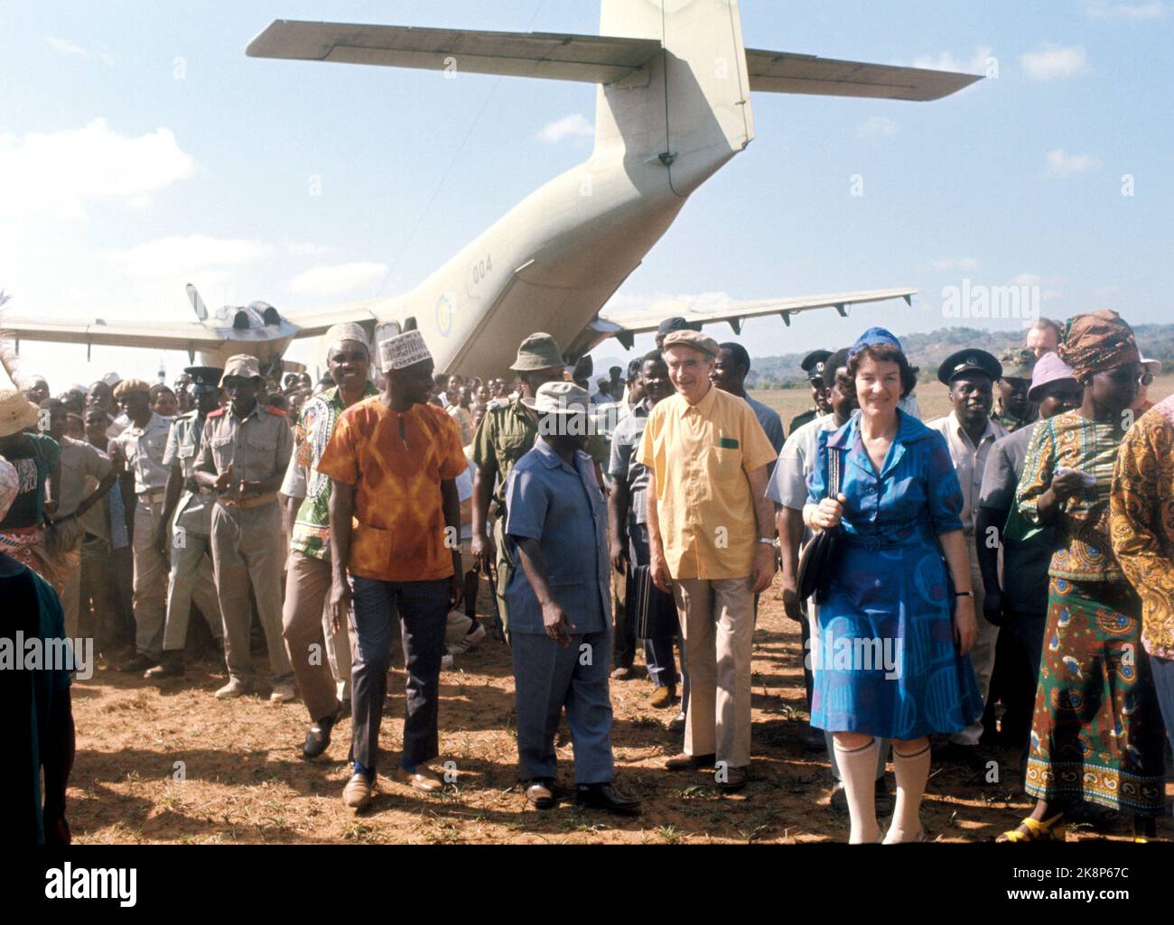 Mombo, Tanzania February 1975. Prime Minister Trygve Bratteli visits ...