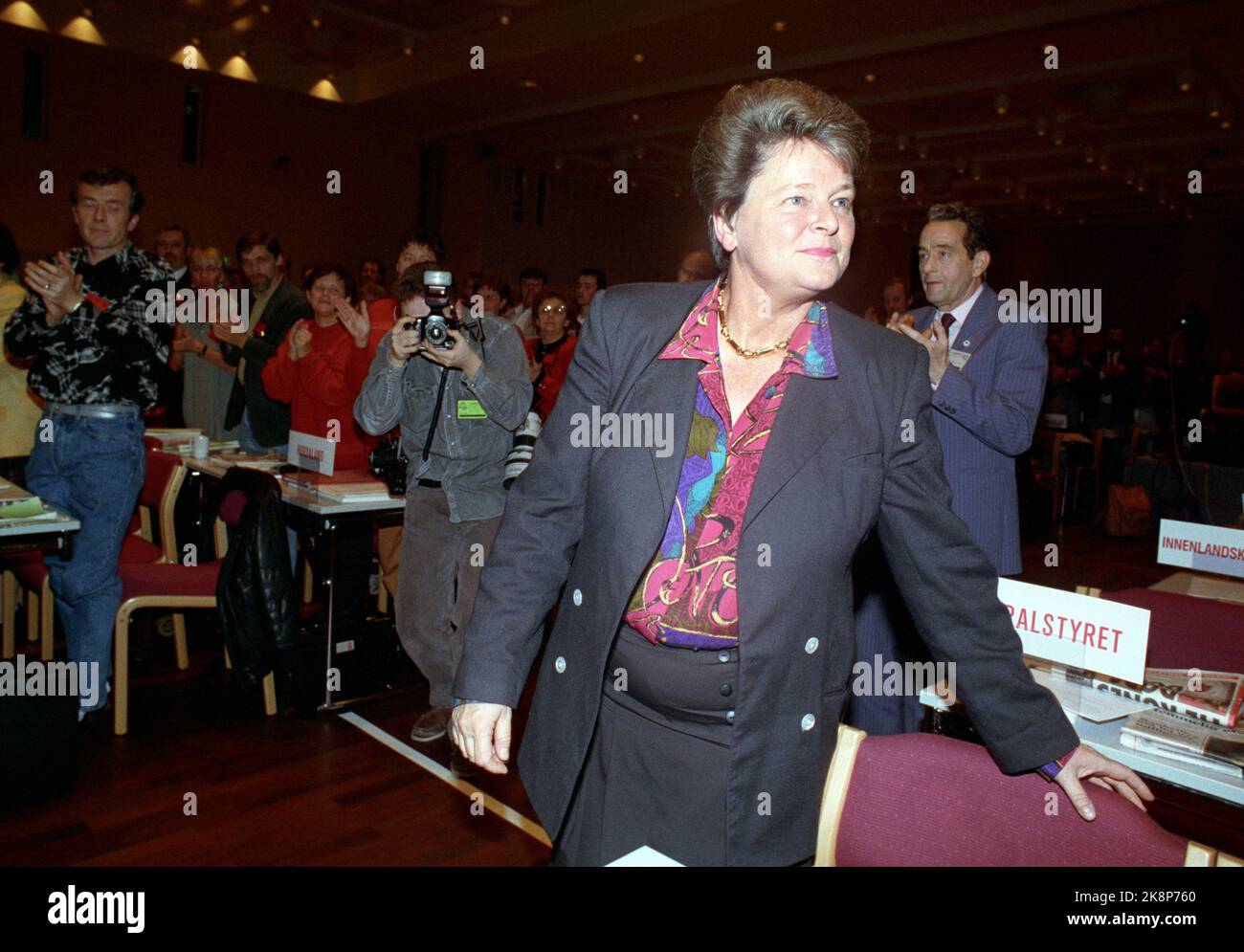 Leader of the labor party 1992 photo hi-res stock photography and ...
