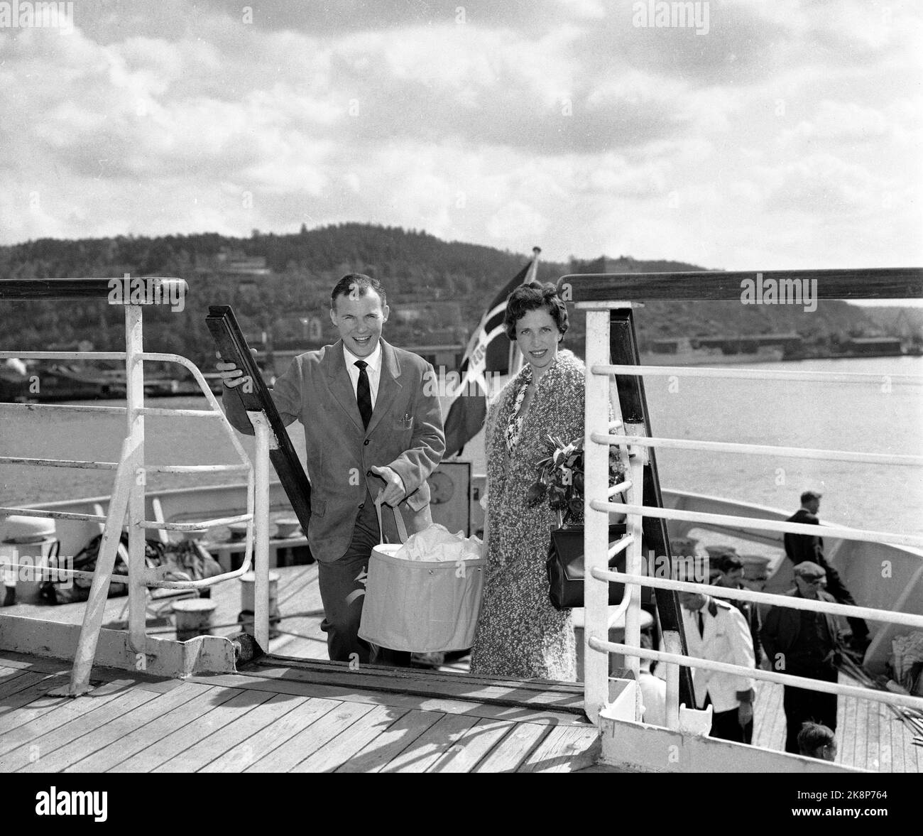 Oslo 19610502 Skater Knut Johannesen "Kuppern" and his wife Anne Lise ...