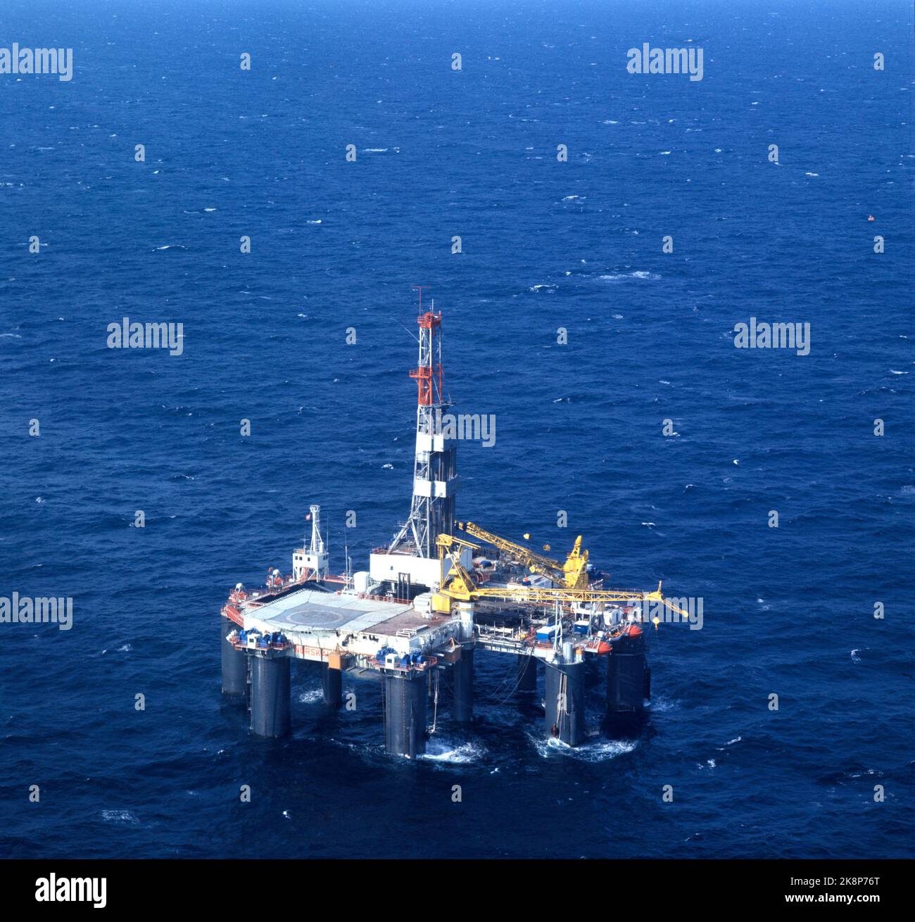 Erik thorberg ntb ntb overview oil drilling oil platforms hi-res stock ...