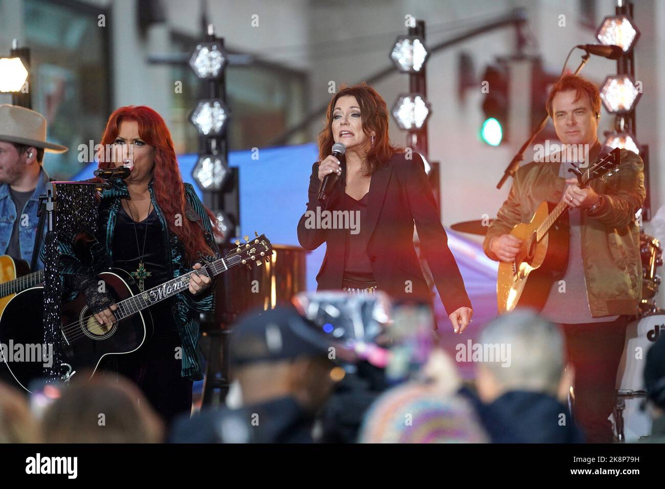 New York, NY, USA. 24th Oct, 2022. Wynonna Judd, Martina McBride on ...