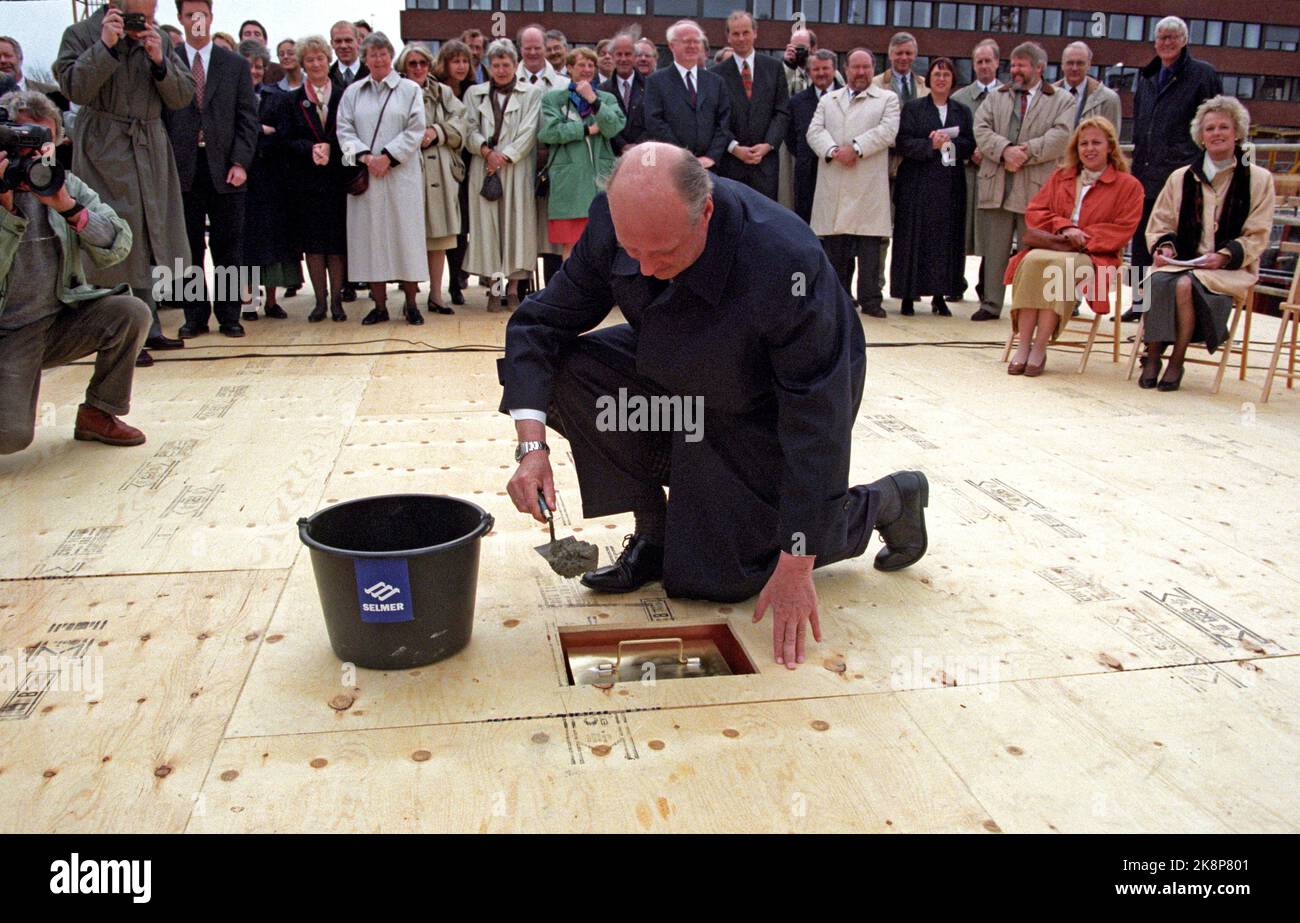 Cornelius poppe ntb ntb the norwegian royal house basic stones hi-res ...