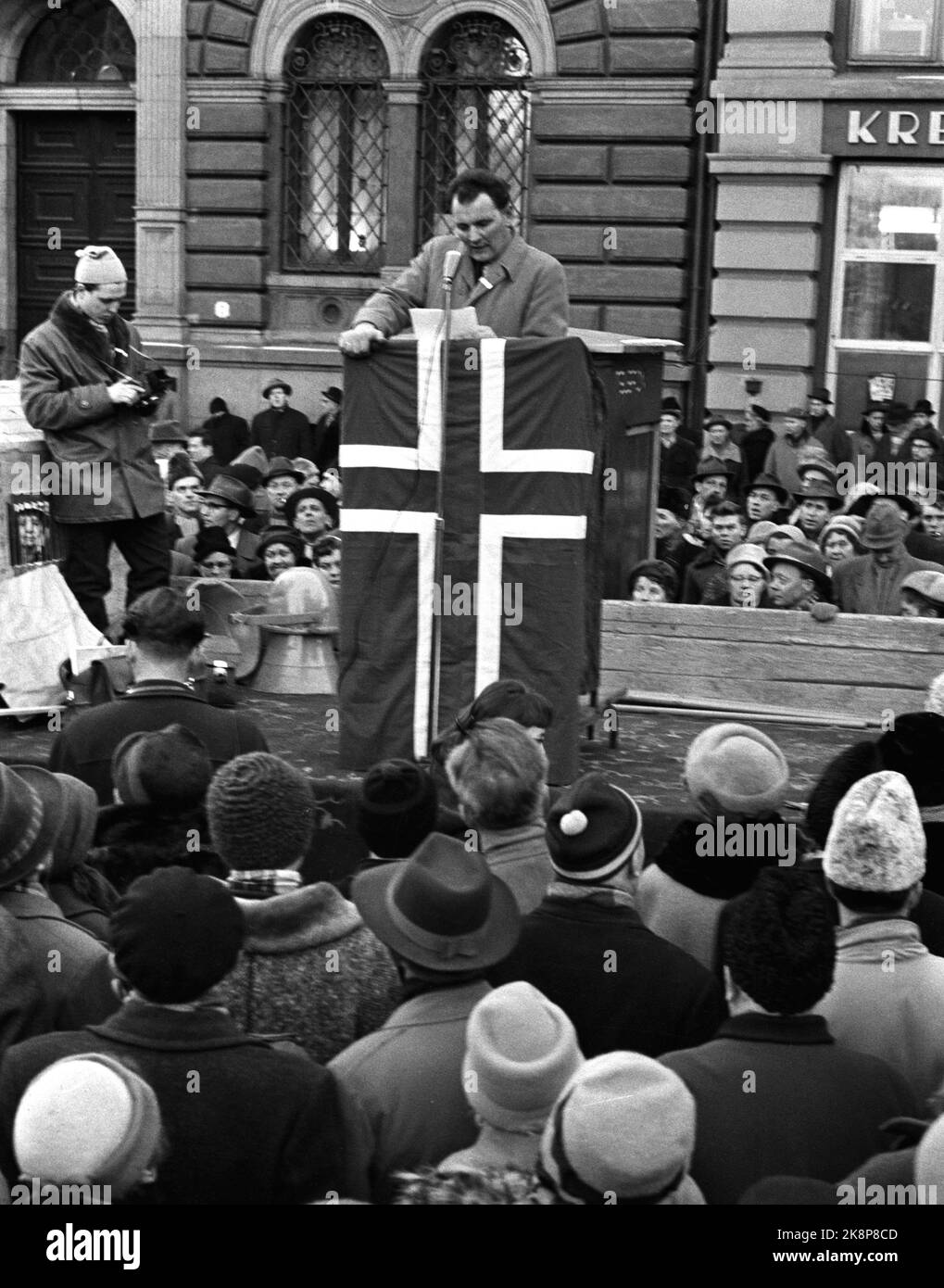 Erik thorberg ntb ntb demonstrations flag hi-res stock photography and ...