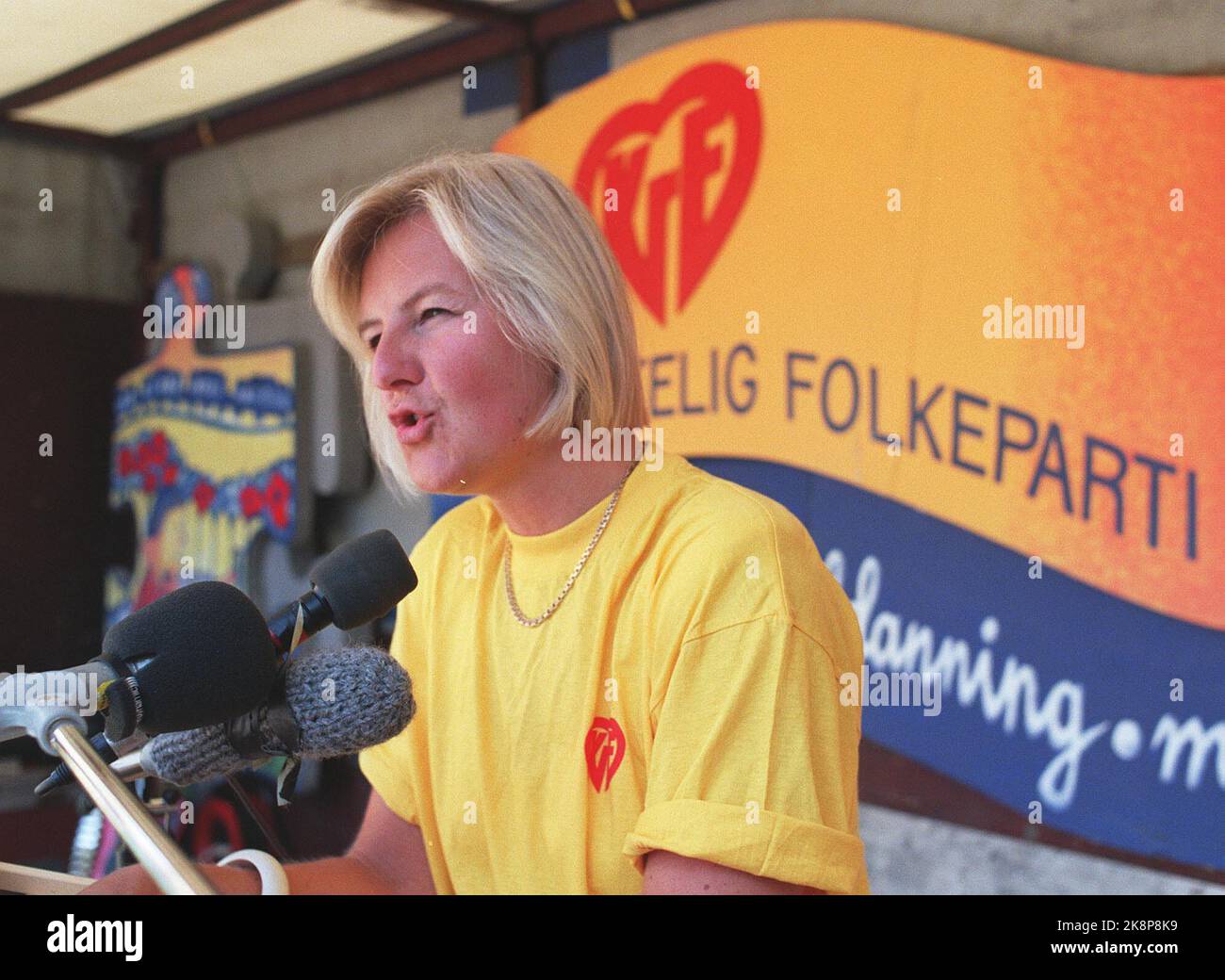 Jens o kvale election campaign logos alone hi-res stock photography and ...