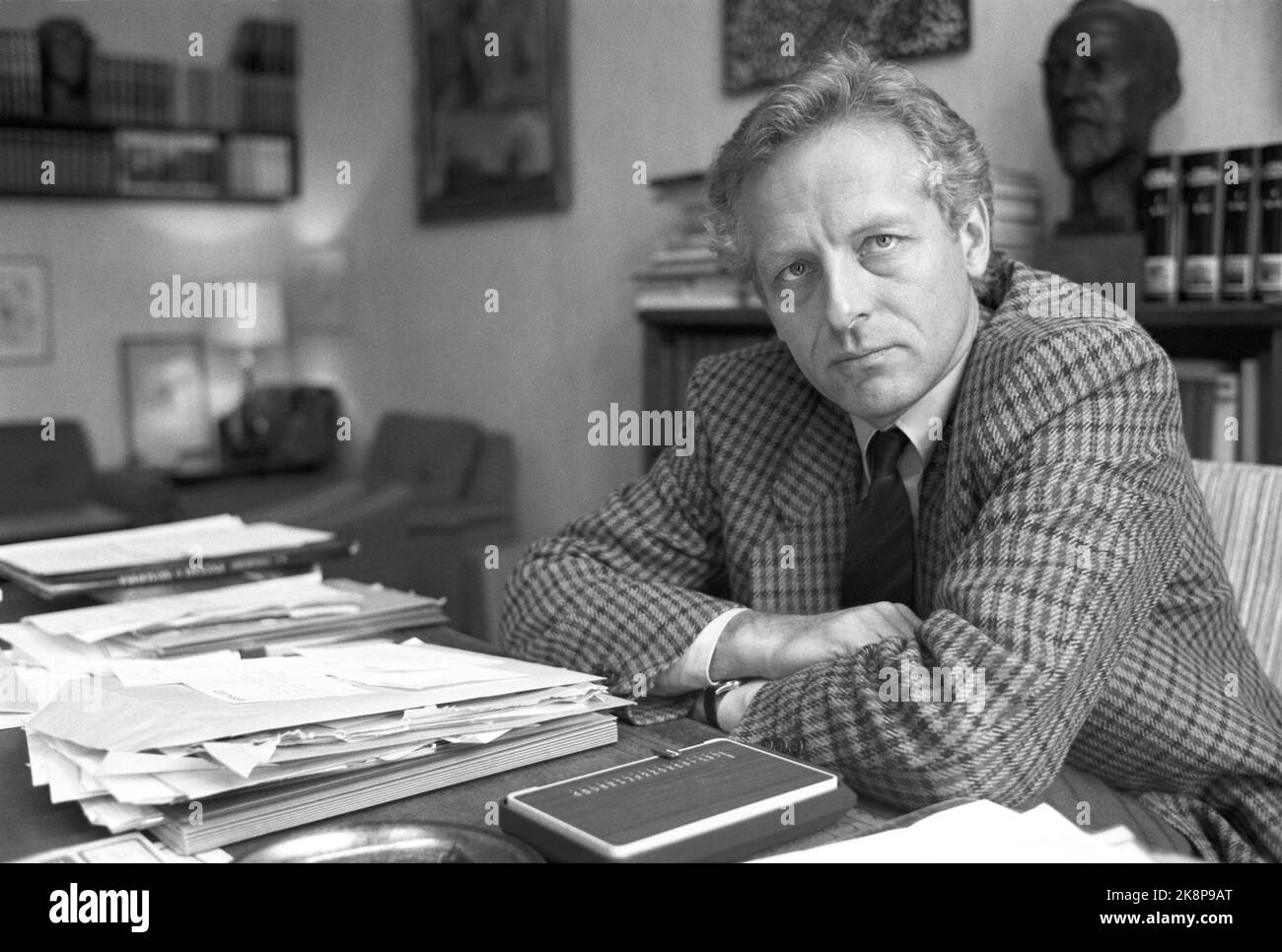 Oslo 19890413: Publishing manager William Nygaard in Aschehoug after ...