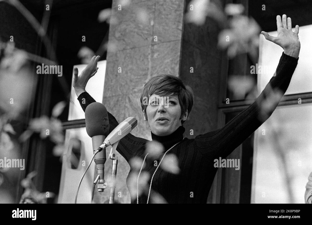 19700503 hi-res stock photography and images - Alamy