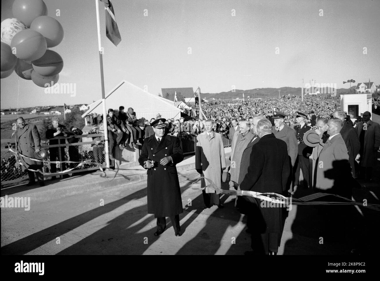 Karmøy 19551022 The opening of the Karmsund Bridge. The bridge that ...