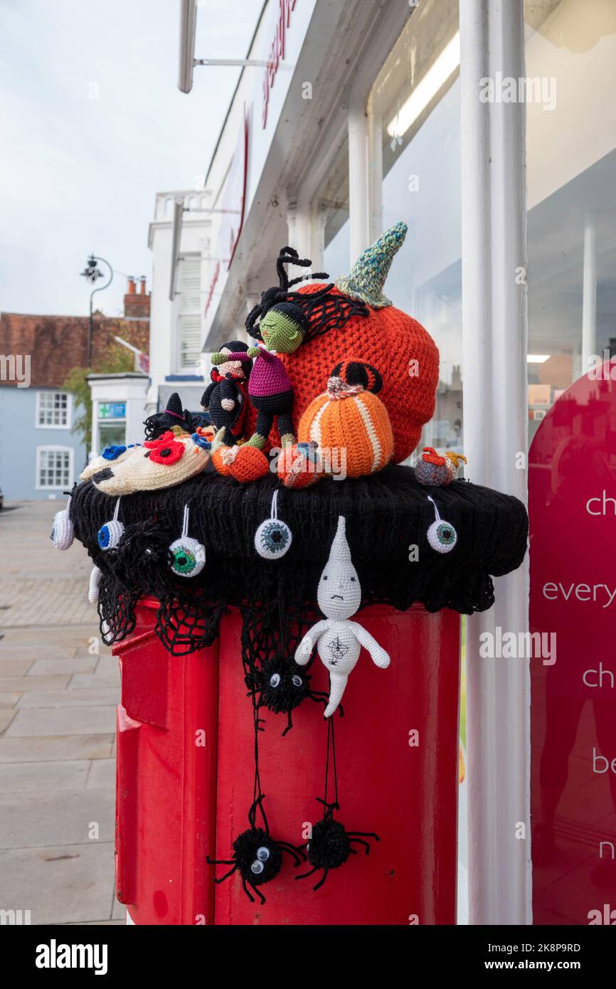 Knitted mail box topper hi-res stock photography and images - Alamy