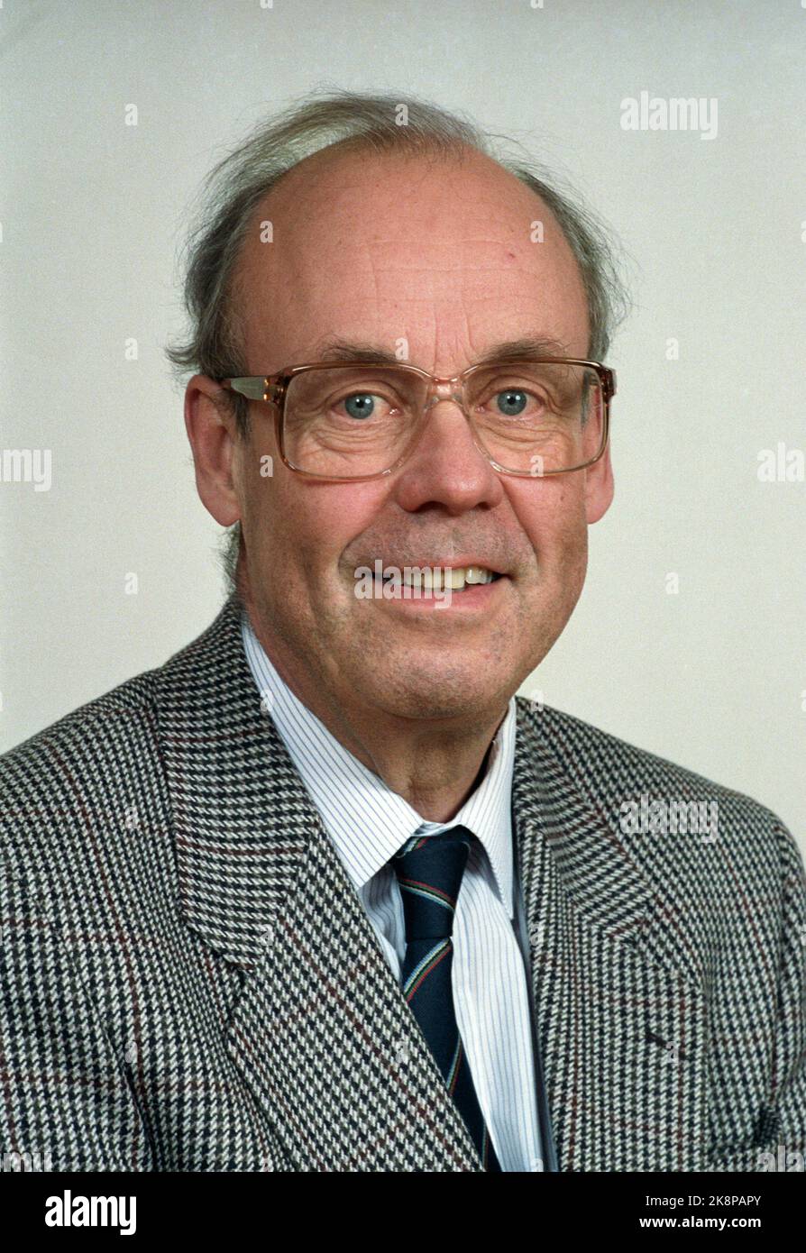 Lillehammer awarded the winter olympics 1994 olympic committee chairman ...
