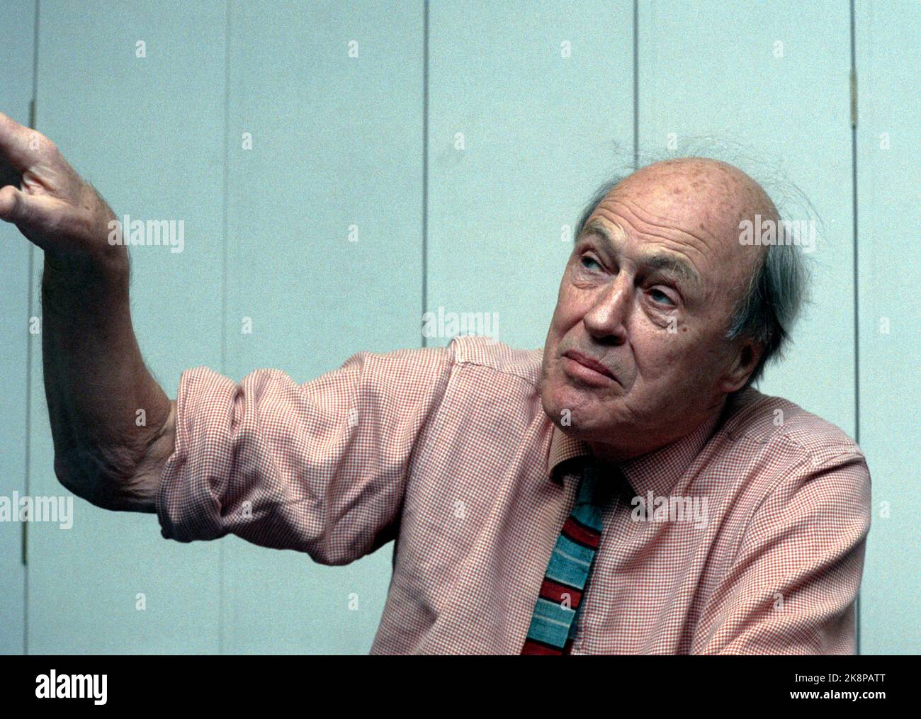 Oslo 19890929 The British author Roald Dahl presents his book Matilda ...