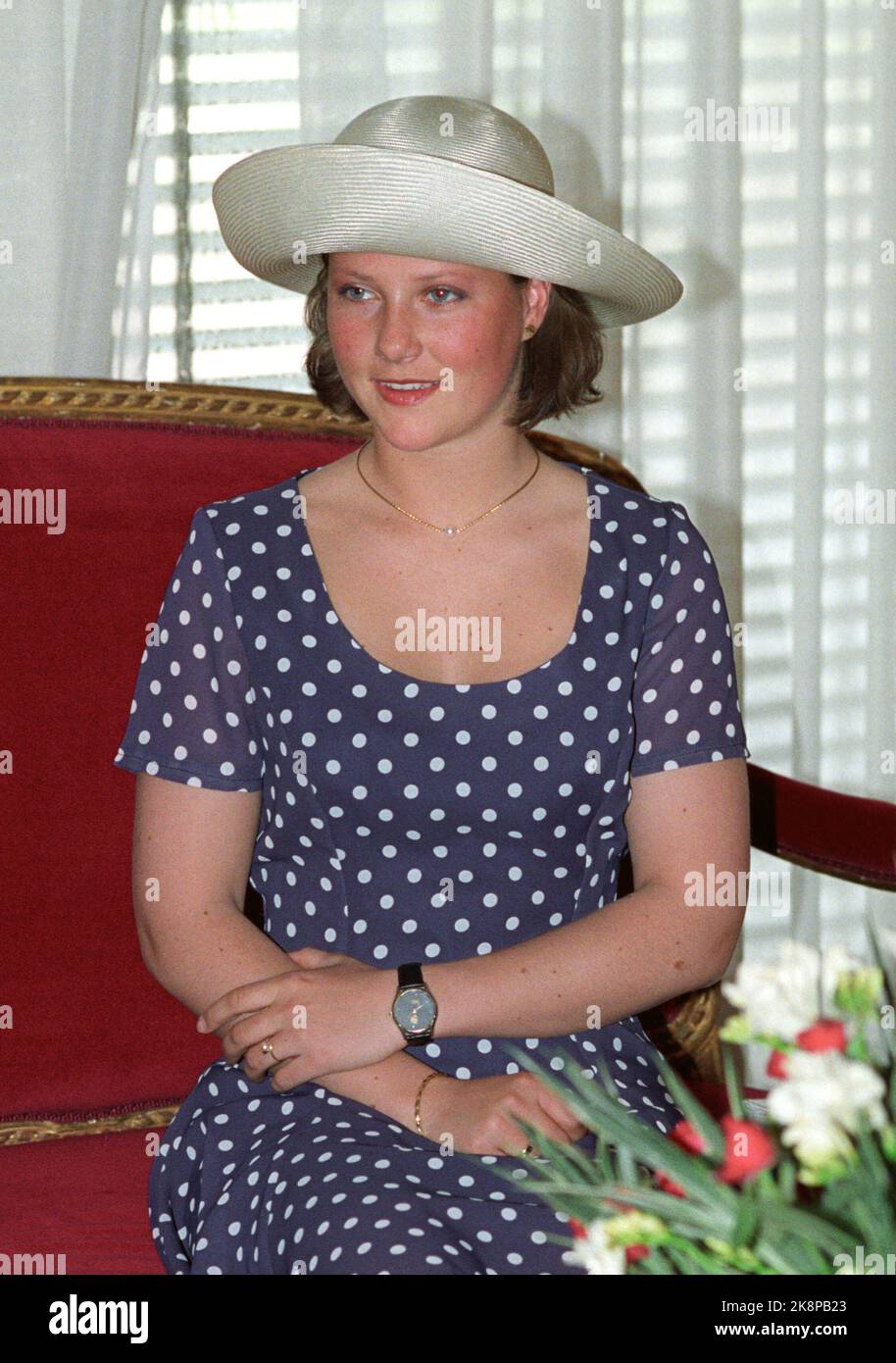 19920429 hi-res stock photography and images - Alamy