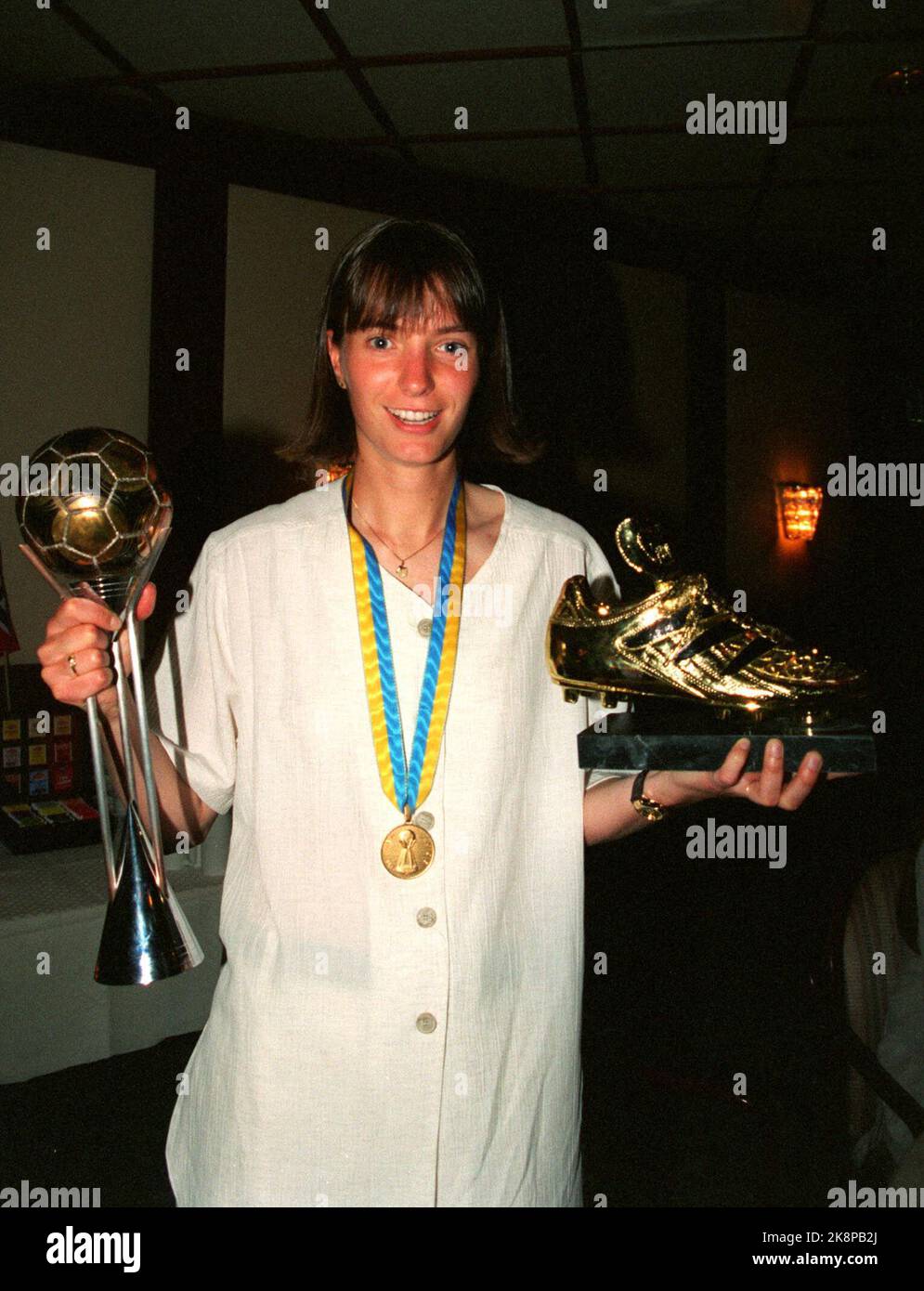 Stockholm 19950618. World Cup football 1995, women. Ann Kristin Aarønes ...