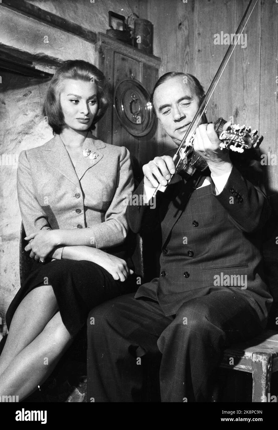 Oslo 19551208. Film actor Sophia Loren visits Norway. Here with actor ...