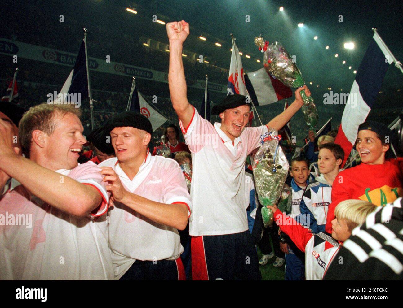 Oslo ulleval stadium norway switzerland 5 0 henning berg t v hi-res ...