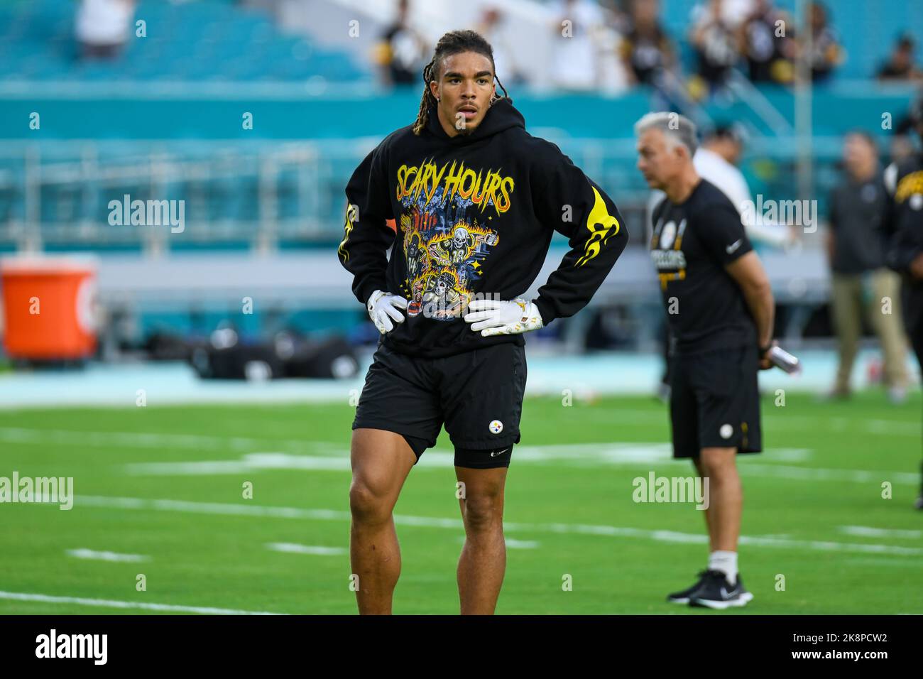 Chase claypool dolphins hi-res stock photography and images - Alamy