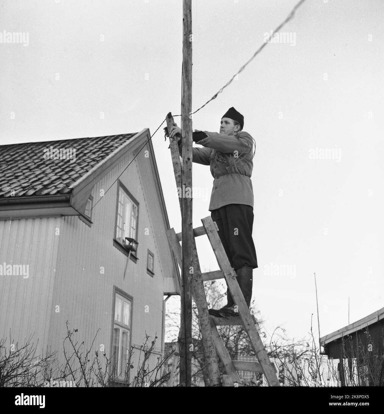 The wires go here alf andersen controls the line photo hi-res stock ...