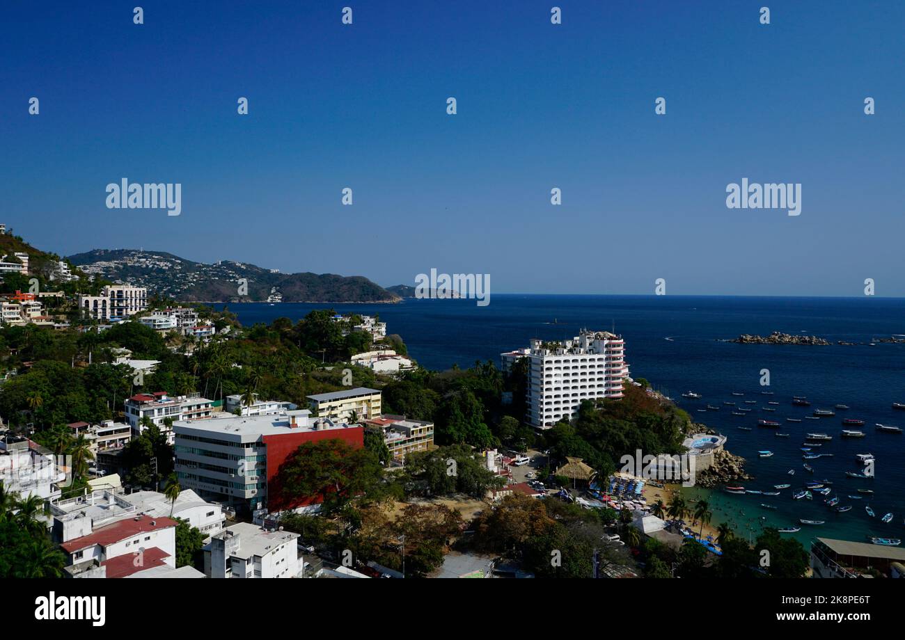 Las Playas and Caleta neighborhood, Acapulco, Mexico Stock Photo - Alamy