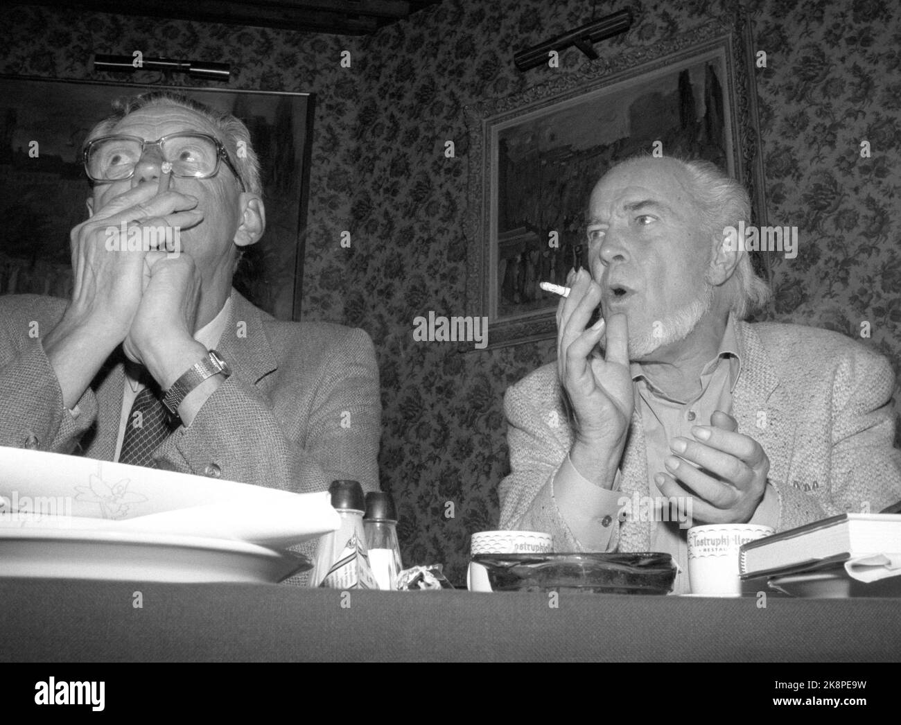 Alf inge Black and White Stock Photos & Images - Alamy