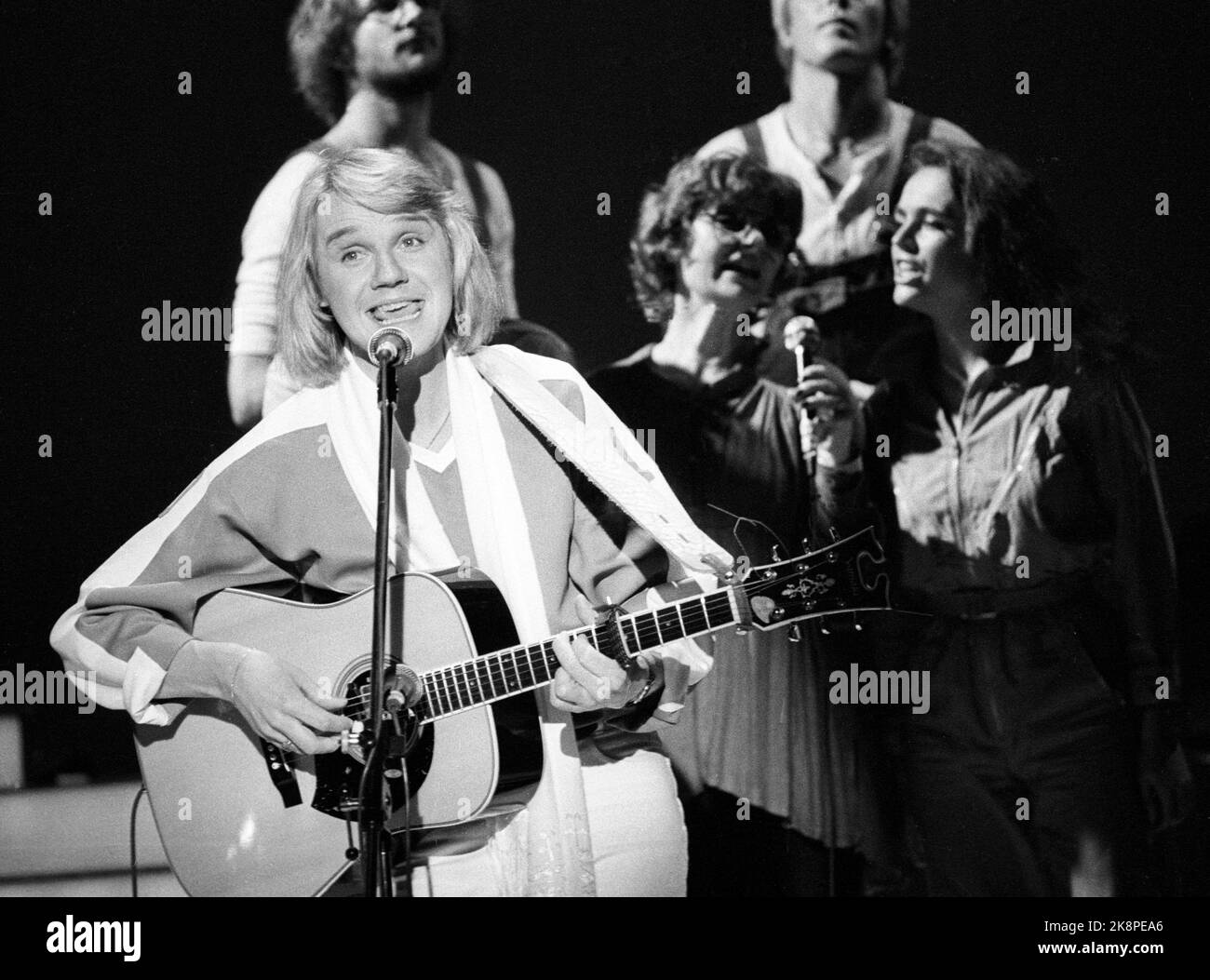 1981 singer singer finn kalvik photo hi-res stock photography and ...