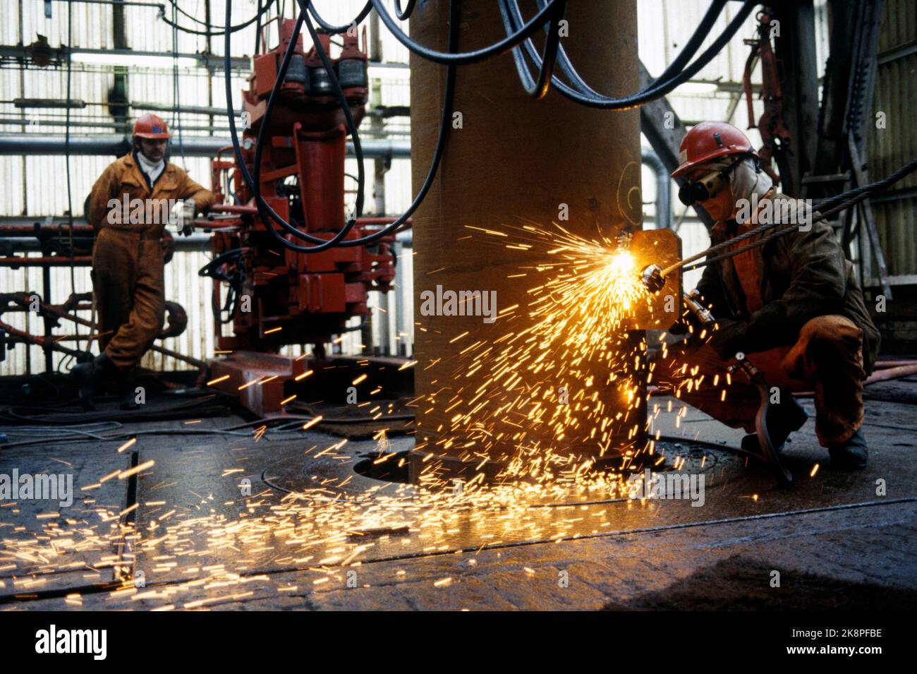 Weld platform hi-res stock photography and images - Alamy