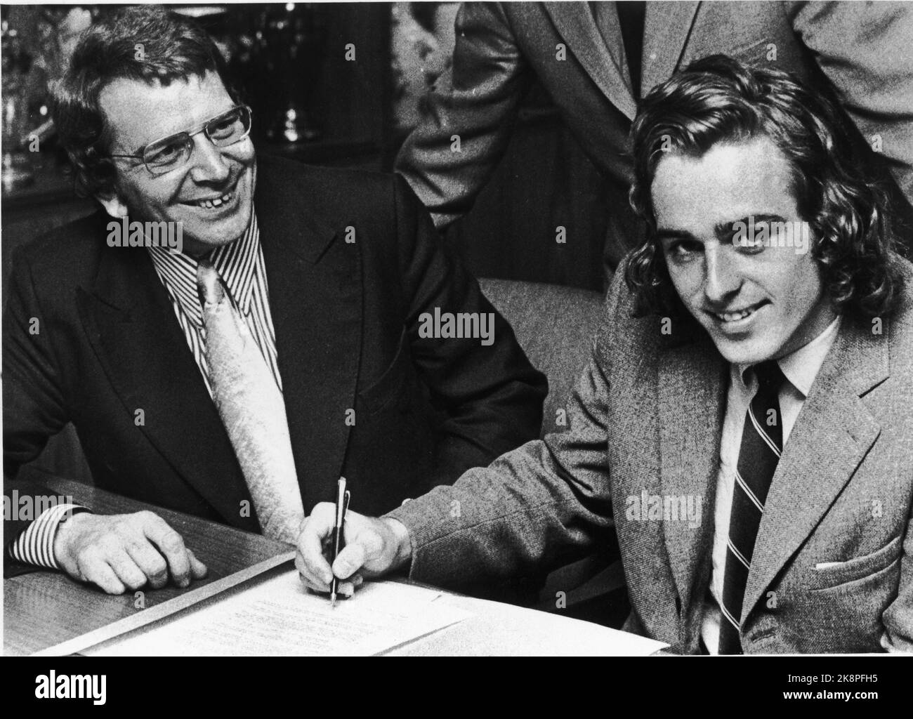 For sk lightning the player photo hi-res stock photography and images ...