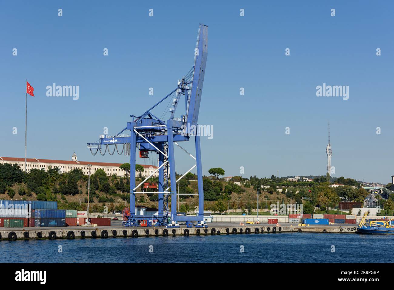 ISTANBUL, TURKEY - SEPTEMBER 25, 2022: Haydarpasa Port and Container ...