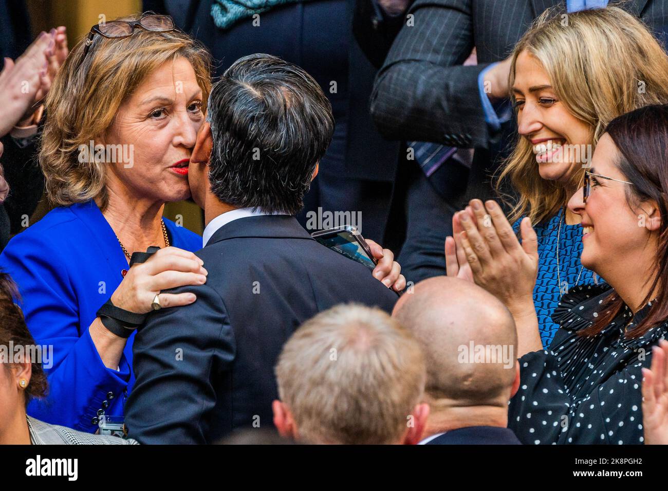 London, UK. 24th Oct, 2022. Rishi Sunak wins the election to become ...