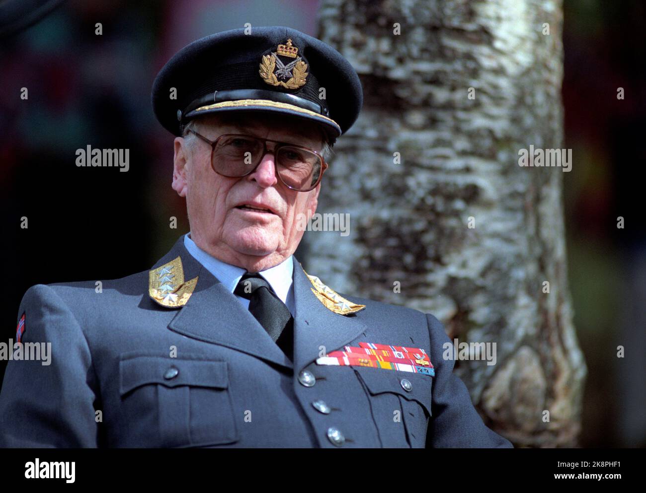 Molde April 28, 1990. King Olav under Kongebjørka where he stood with ...
