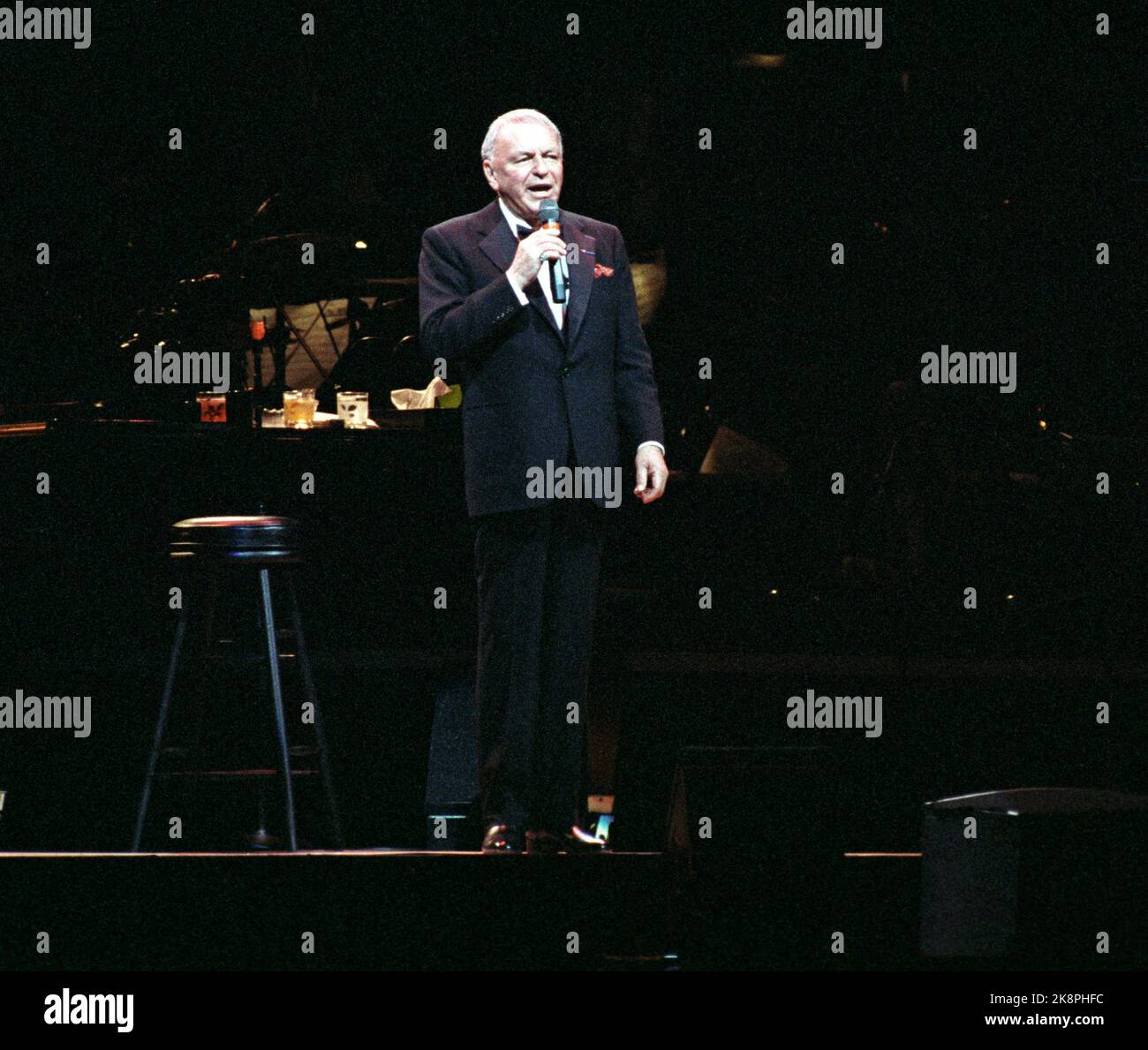 Oslo 19890413. Frank Sinatra on stage during the concert in ...
